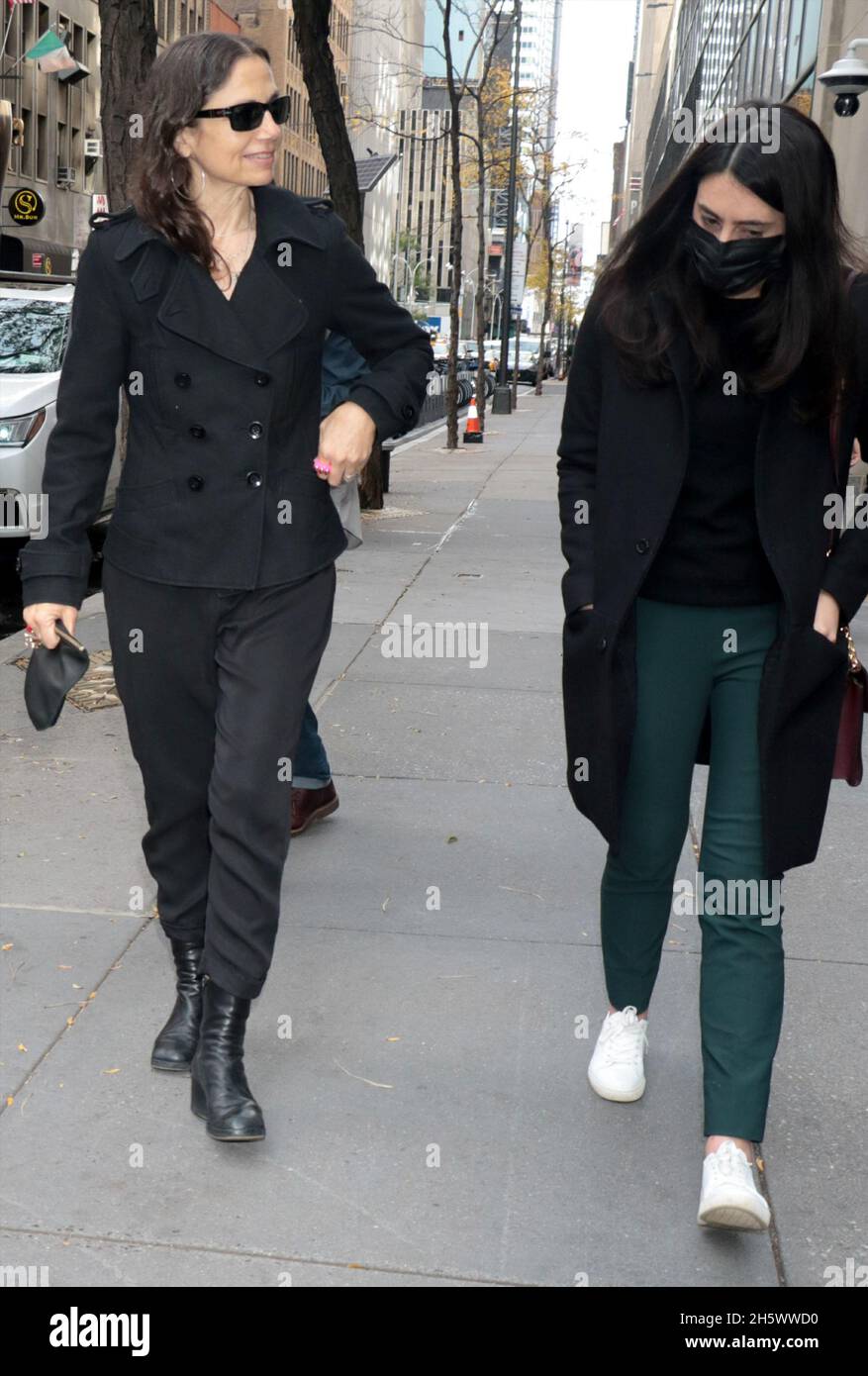 New York - NY - 20211027 Justine Bateman arrives at the Today Show to ...
