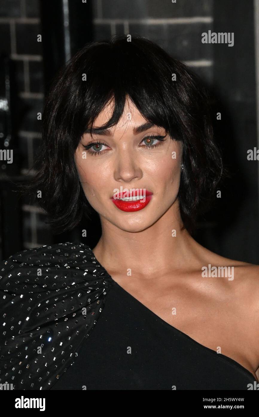 London - Britain - 20211028 - 2021 British Vogue X Self-Portrait Party ...