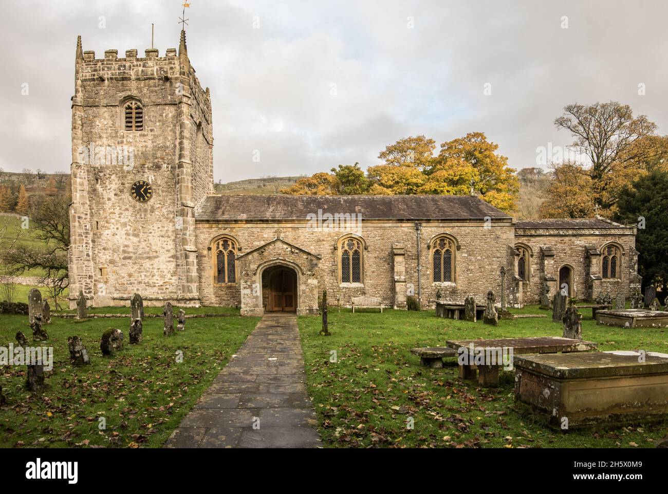 Grade 11 listed church arncliffe hi-res stock photography and images ...