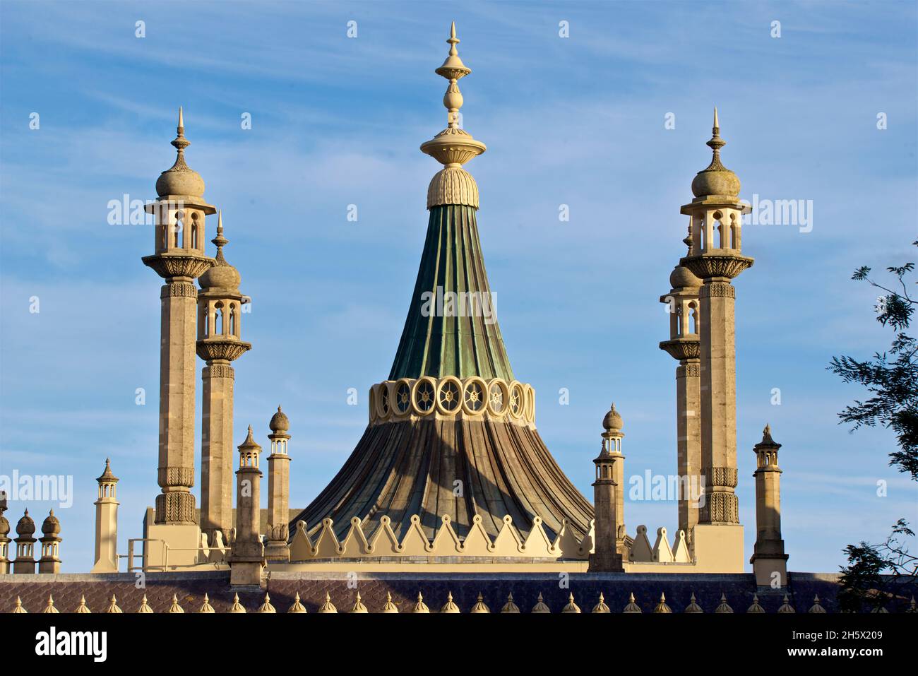 Ornate Georgian period, Indian-inspired roof architecture of Brighton's ...
