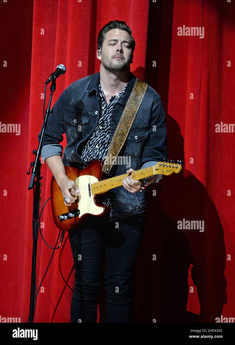 Hollywood - FL - 20211024 Alex Hall performs at Hard Rock Live held at ...