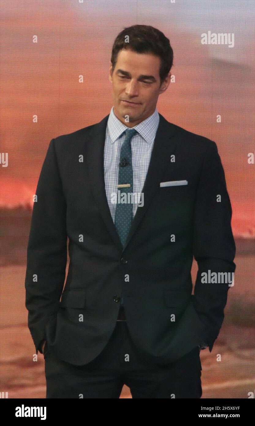 New York - NY - 20211014 Good Morning America hosts on set. -PICTURED ...