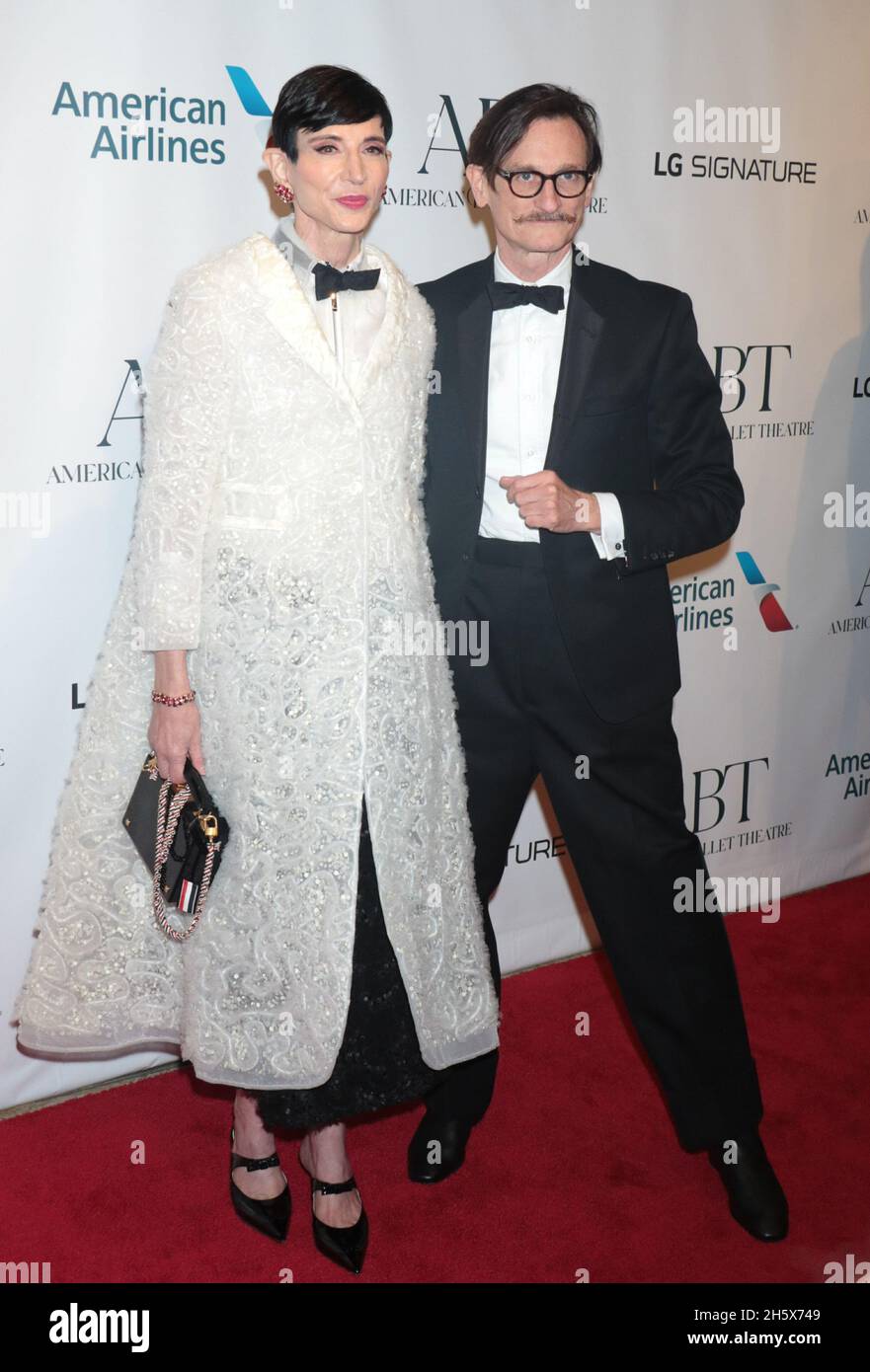 New York - NY - 20211026 Celebrities attend the American Ballet Theatre ...