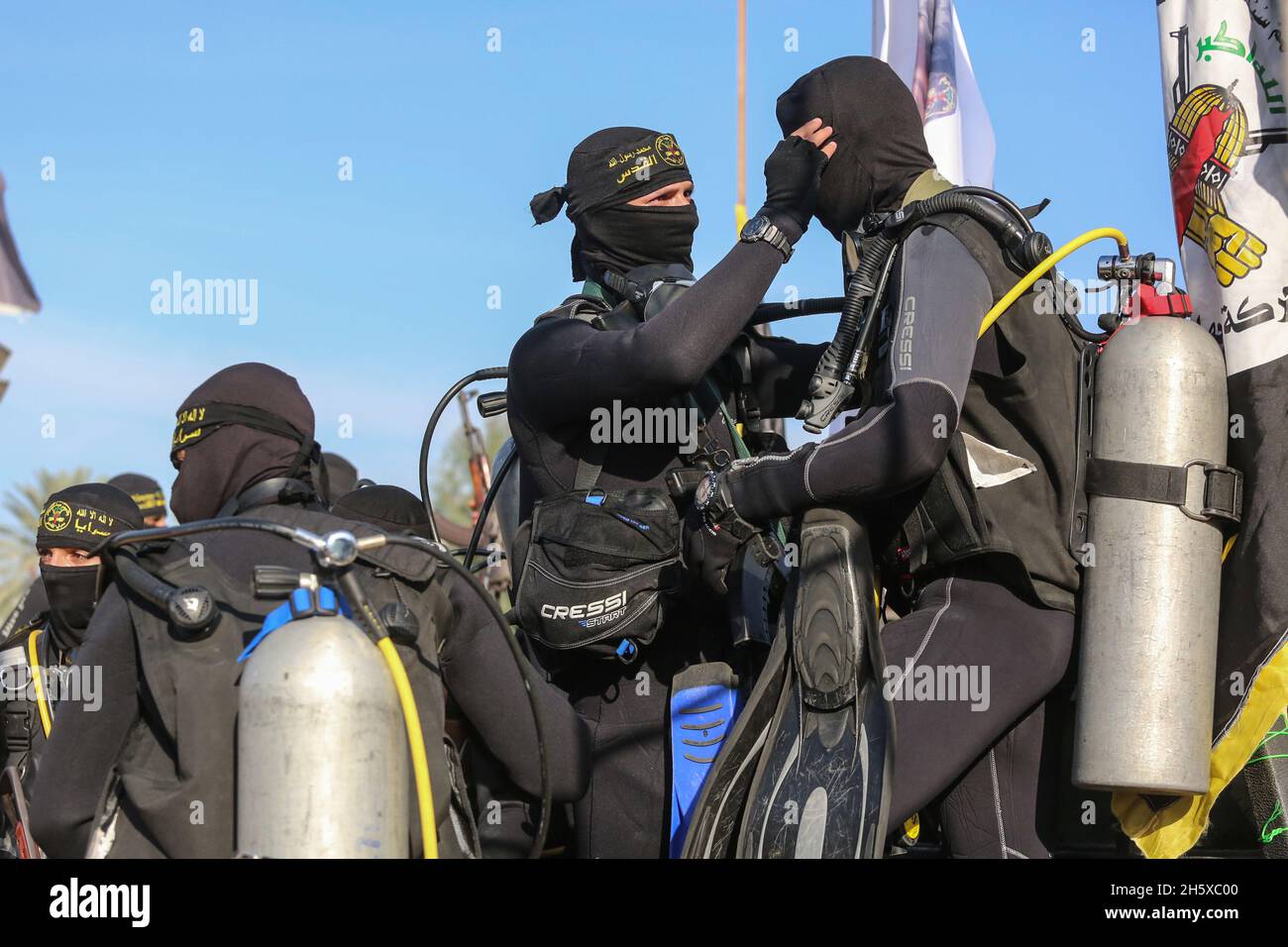 Gaza, Palestine. 11th Nov, 2021. Frogmen unit fighters of Saraya Al ...