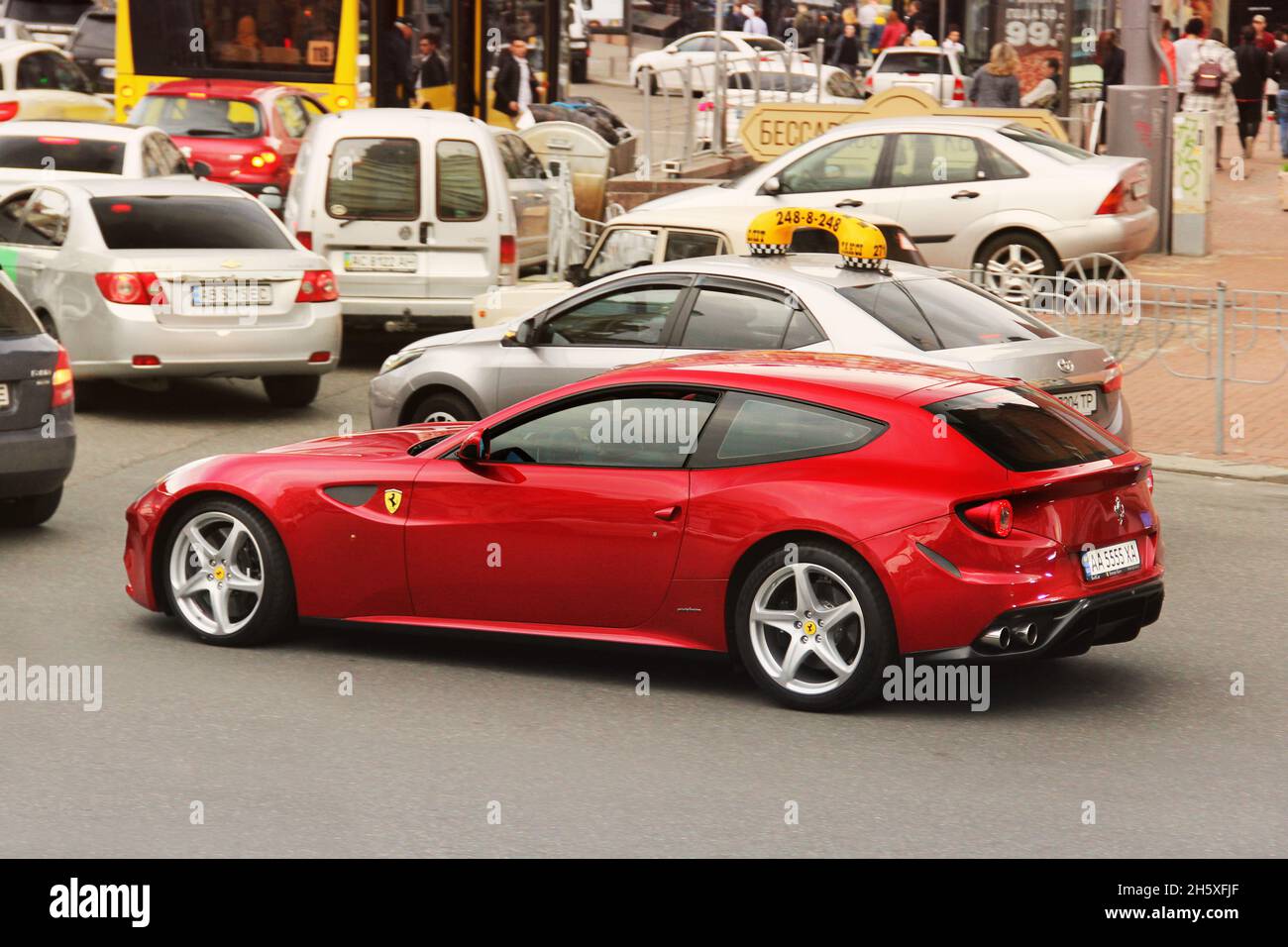 Ferrari ff engine hi-res stock photography and images - Alamy