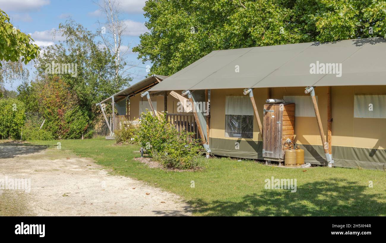 Chill out tent hi-res stock photography and images - Alamy