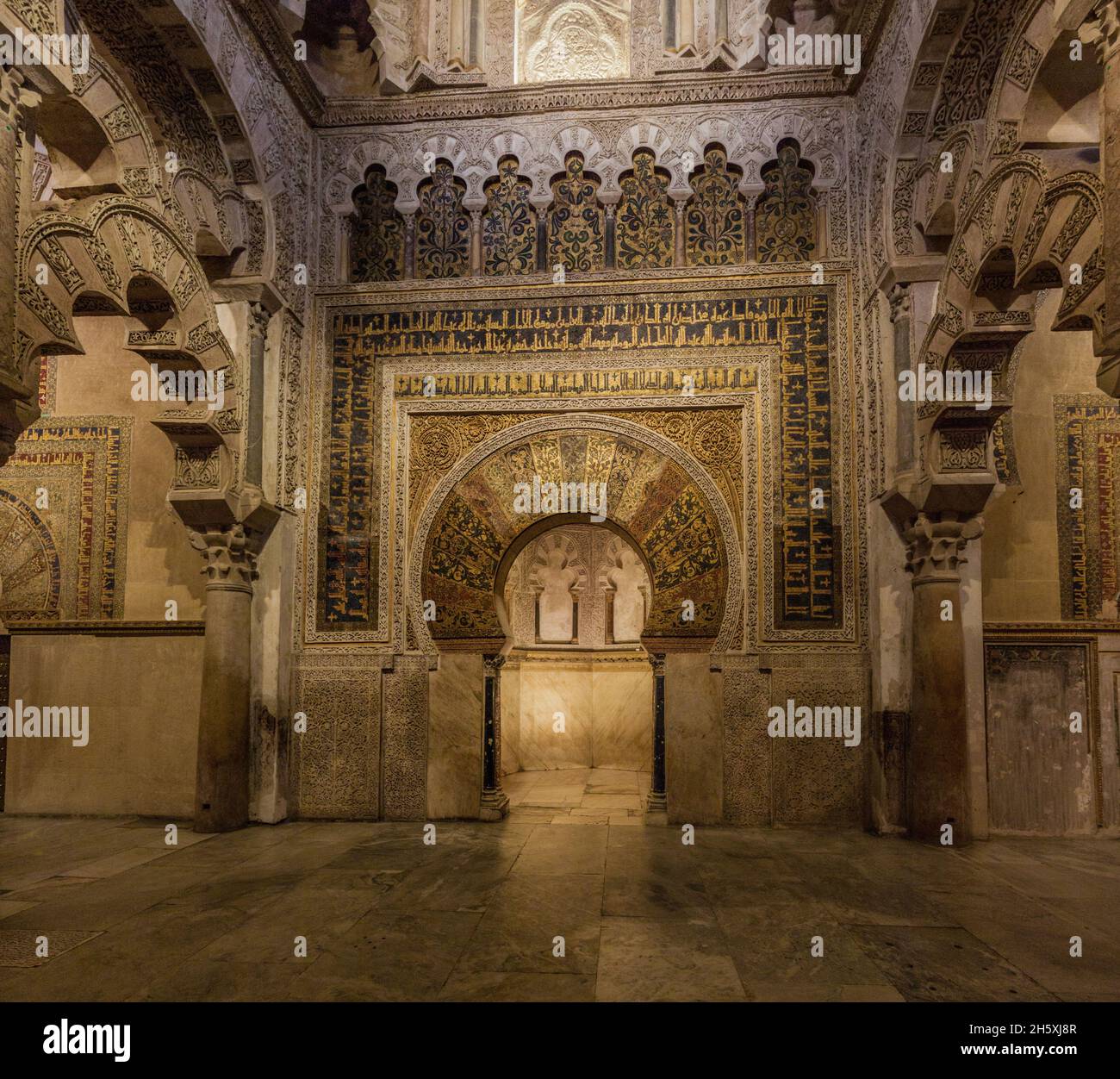 Mihrab great mosque of cordoba hi-res stock photography and images - Alamy