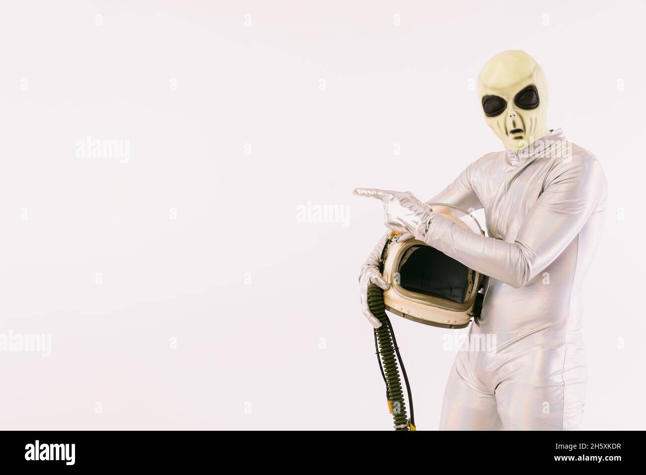 Silver alien costume hi-res stock photography and images - Alamy