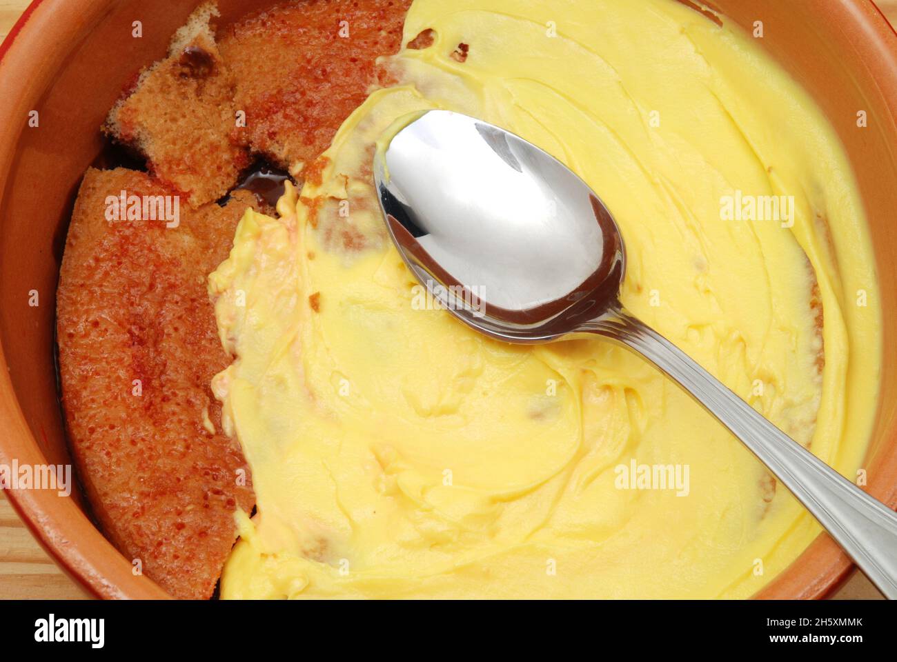 Ingredients of traditional English strawberry trifle Stock Photo - Alamy