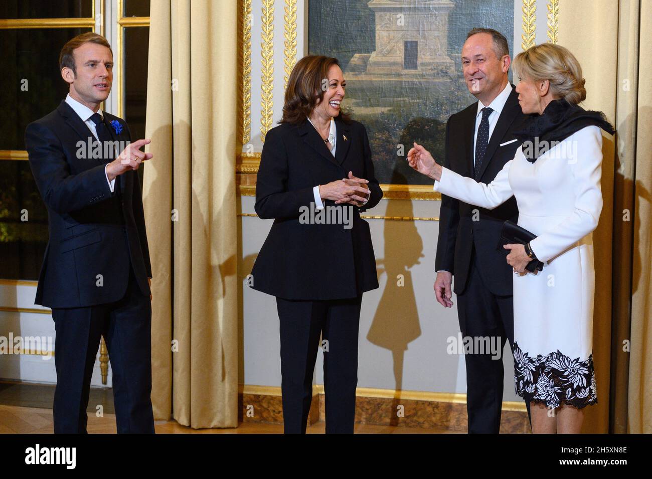 Paris, France. 11th Nov, 2021. French President Emmanuel Macron and his ...