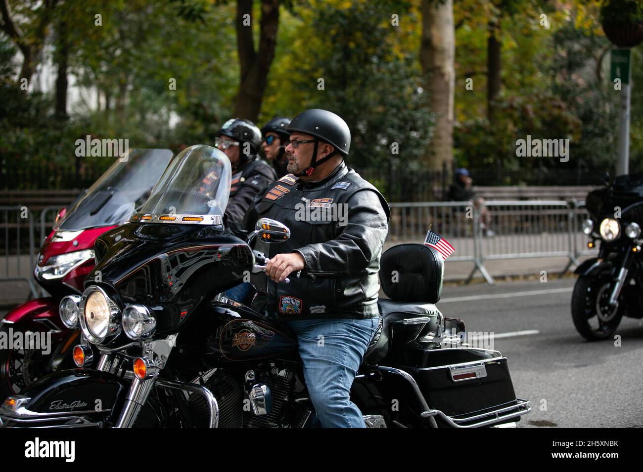 Veterans, politicians and public servants gathered to march in the 2021 ...