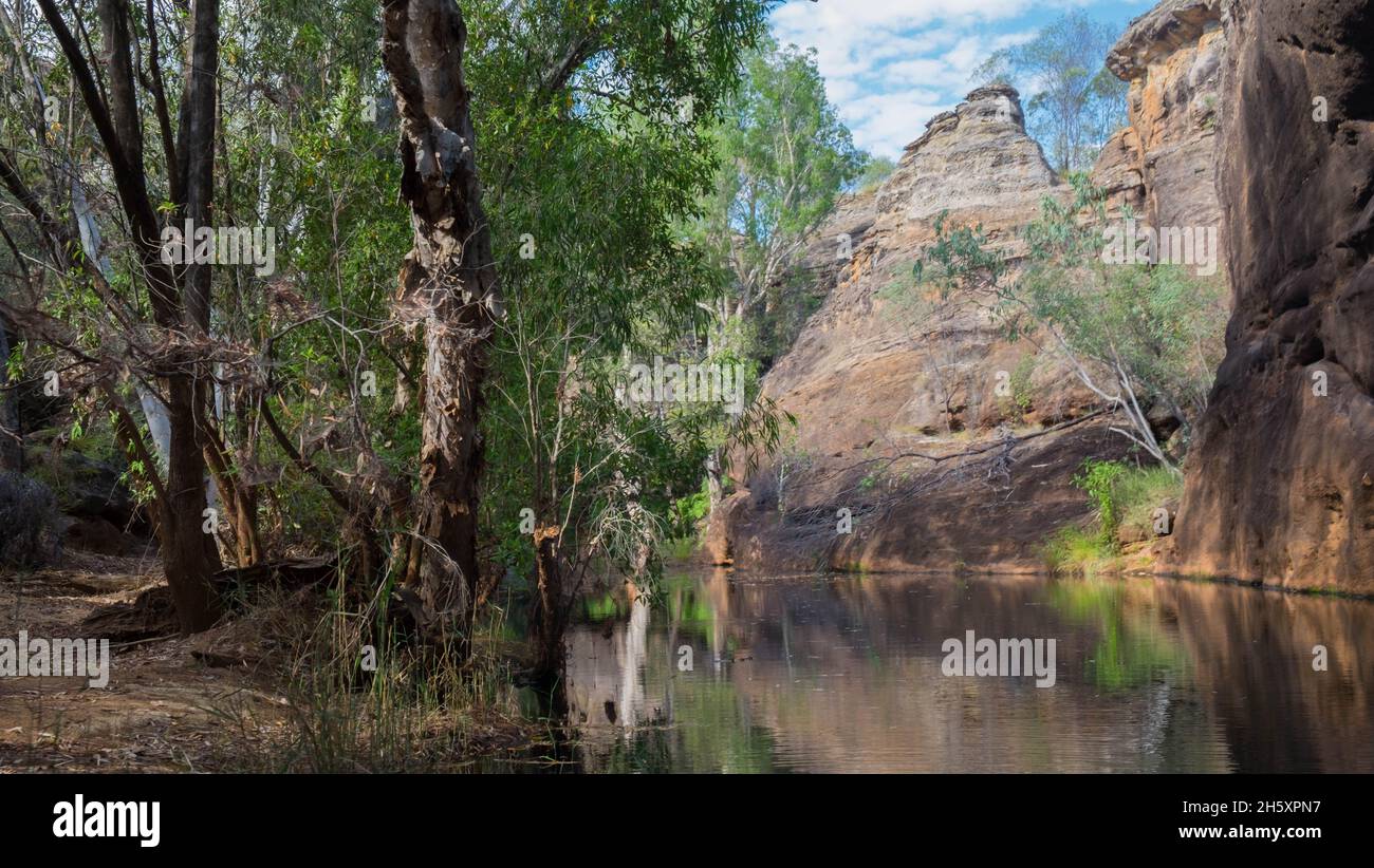 Granite gorge queensland hi-res stock photography and images - Alamy