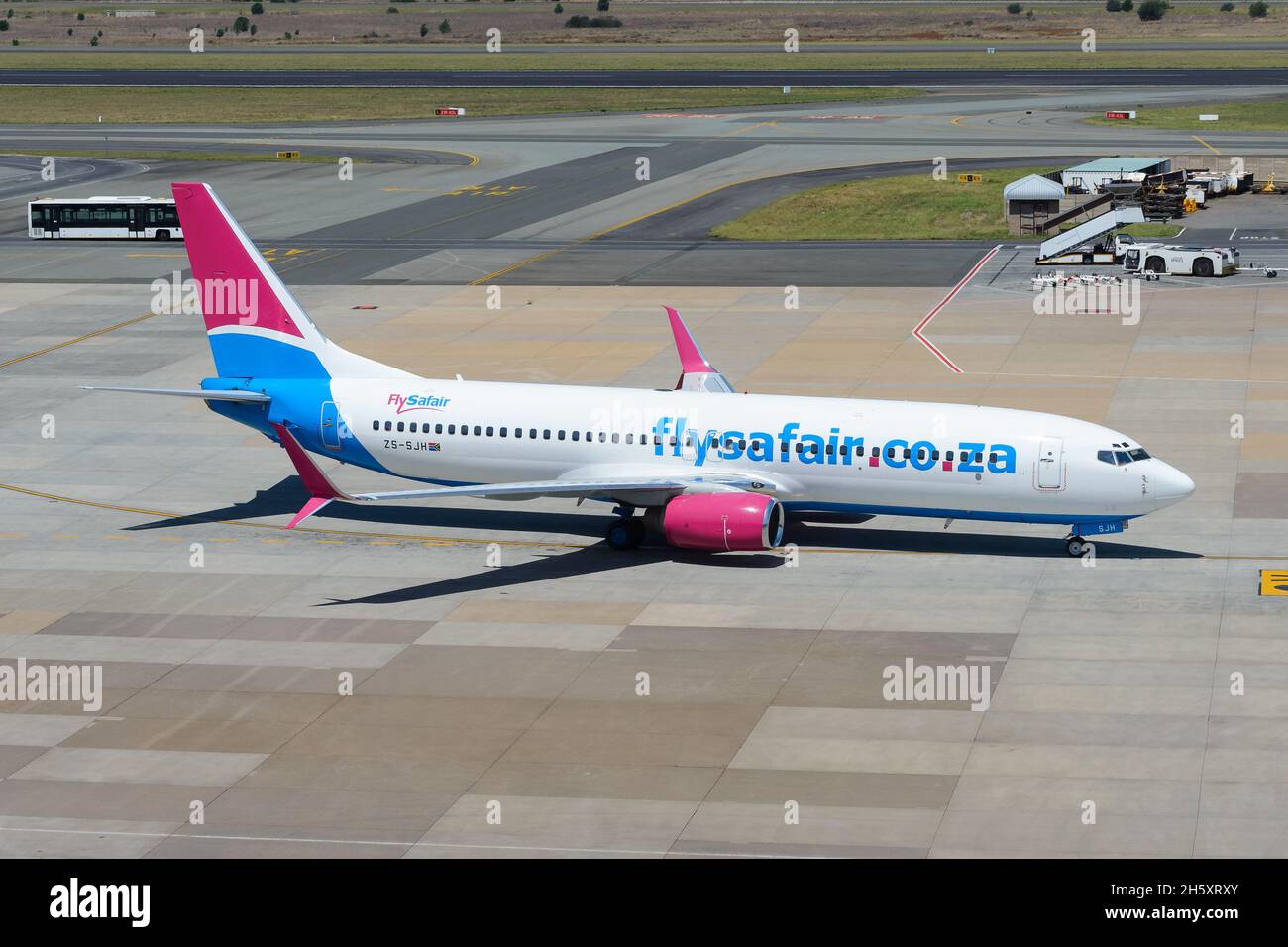 Flysafair 737 hi-res stock photography and images - Alamy