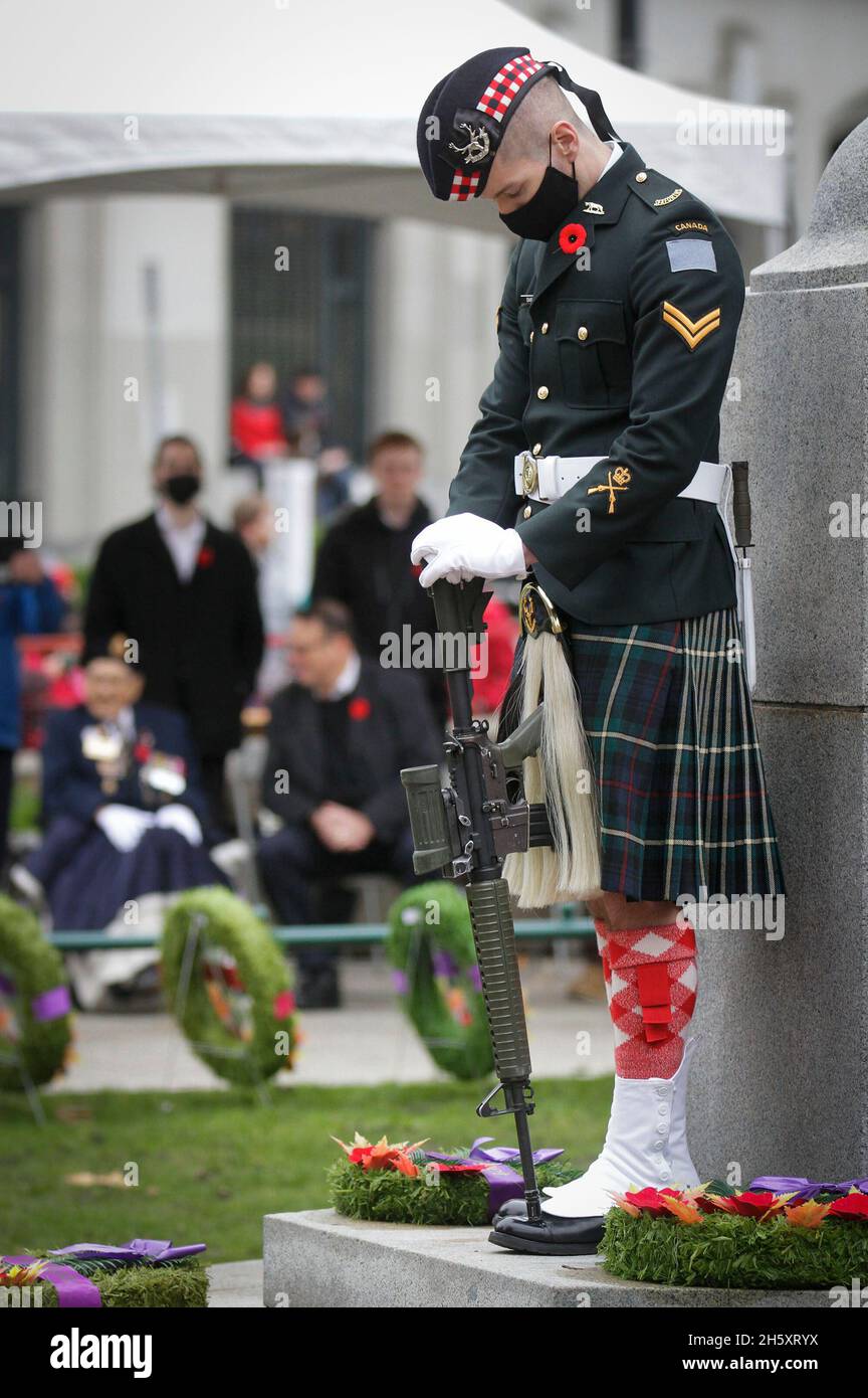 Vancouver, Canada. 11th Nov, 2021. A guard stands in front of a ...
