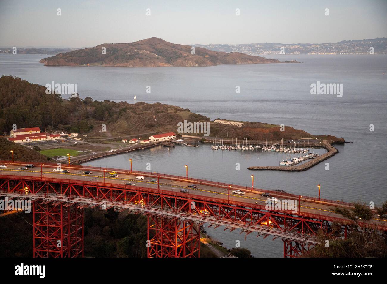 North end of the golden gatebridge hi-res stock photography and images ...