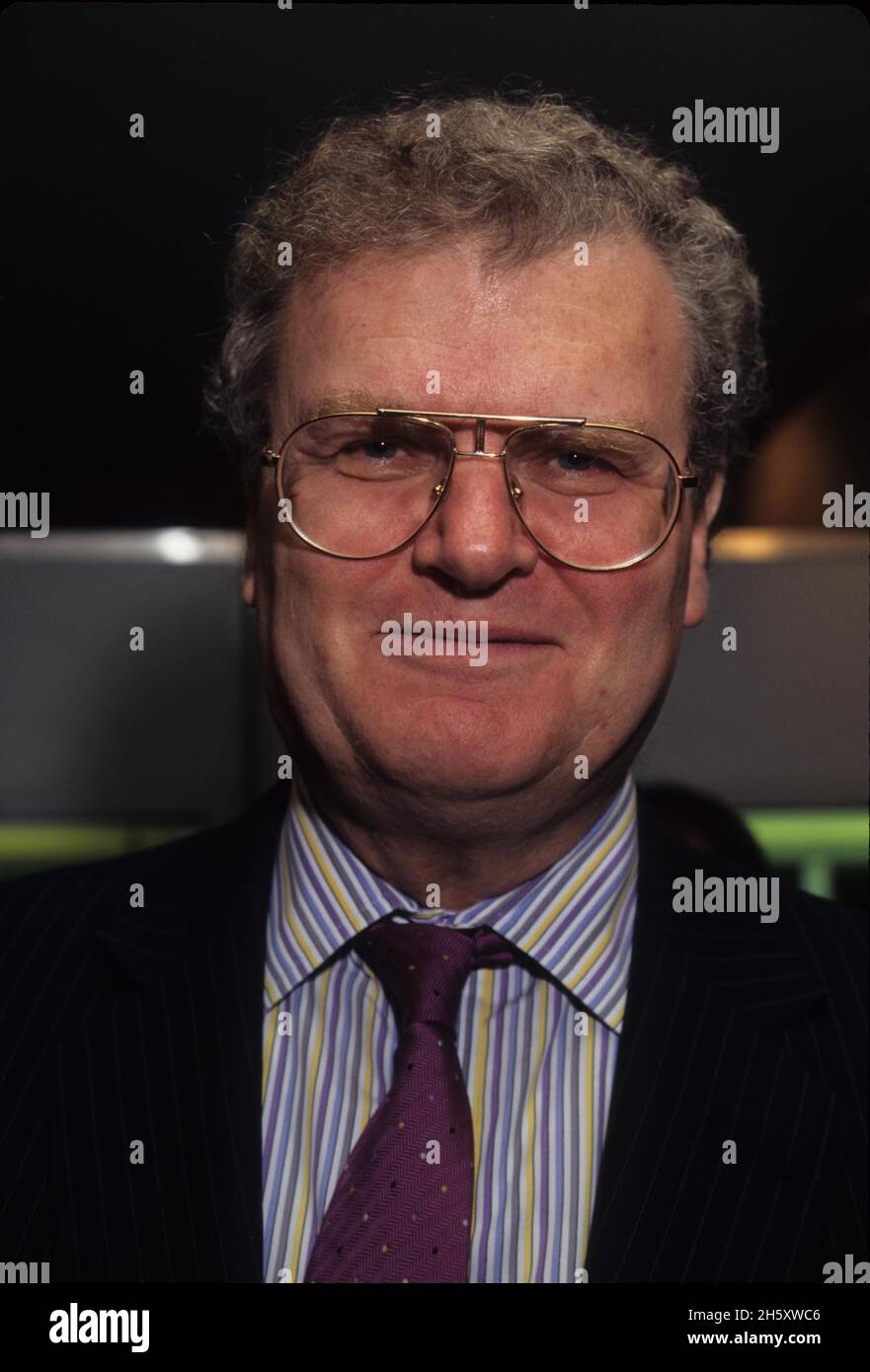 1996, New York, New York, USA: HOWARD STRINGER at New York City Sotheby ...