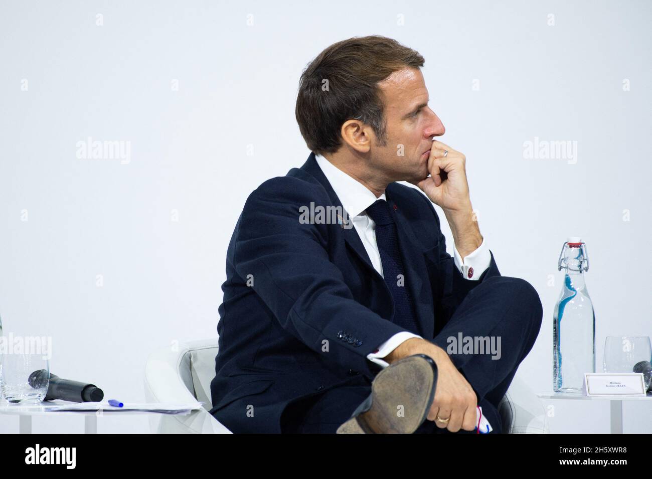 Paris, France. 11th Nov, 2021. French President Emmanuel Macron speaks ...
