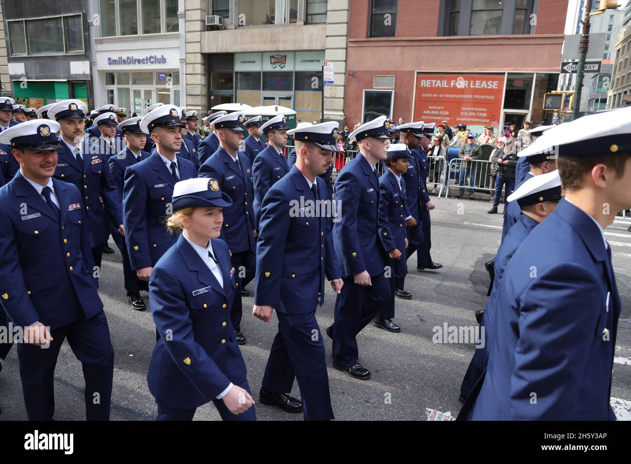 New York, N.Y/USA – 11th Nov. 2021: Members of the United States Coast ...