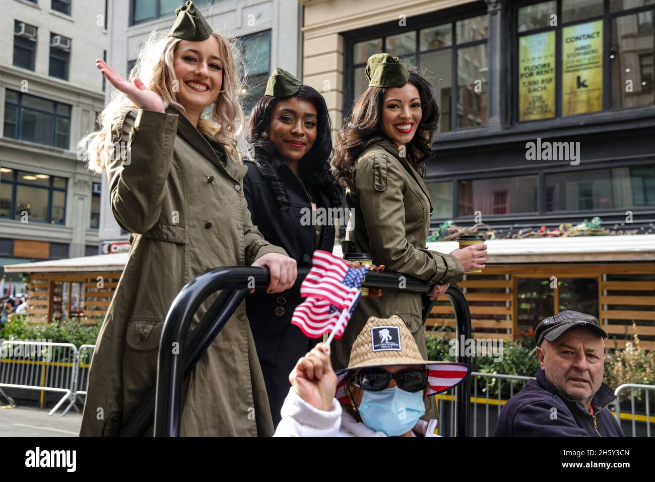 New York, N.Y/USA – 11th Nov. 2021: Historical reenactors dressed as ...