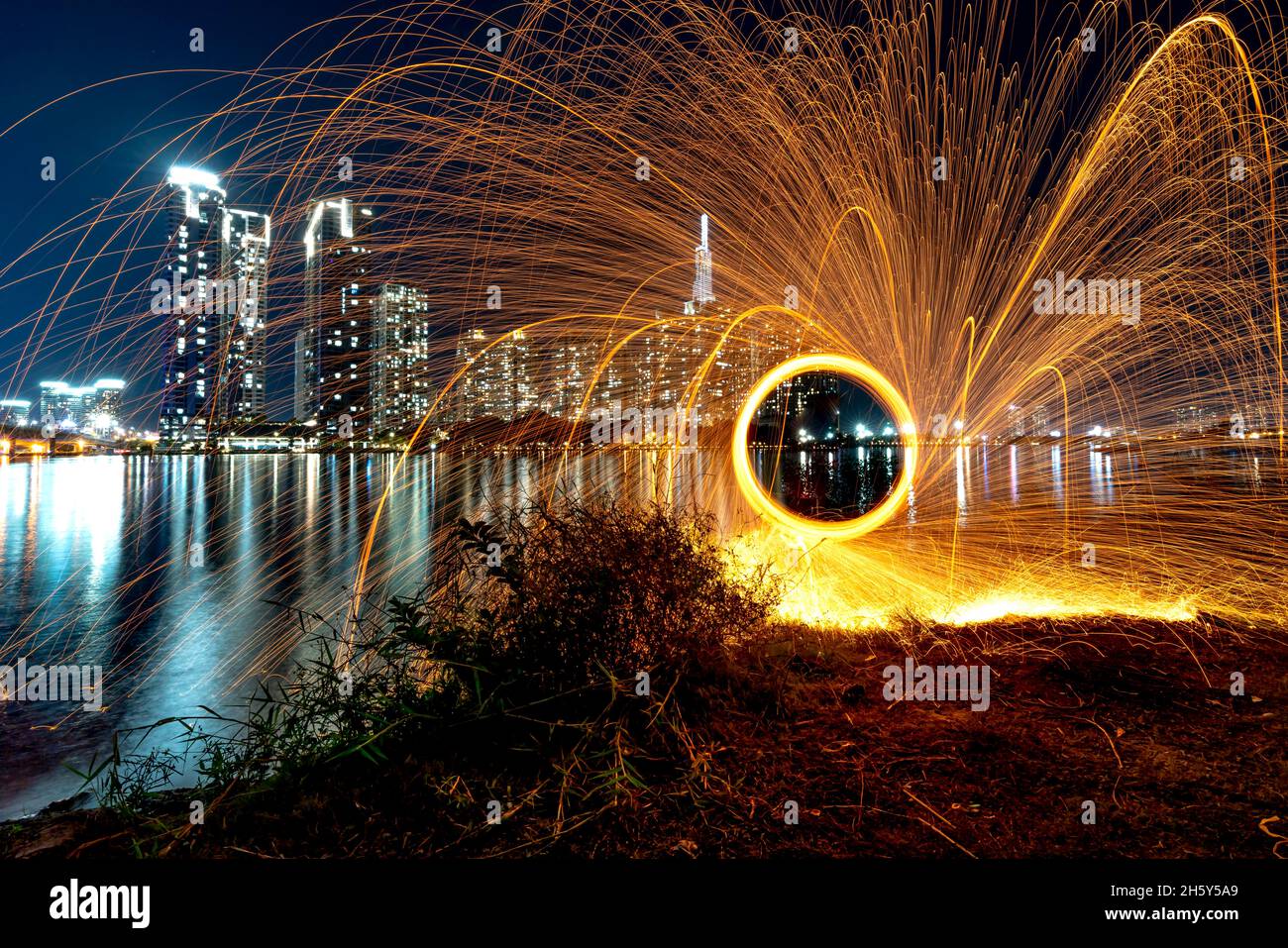 Fire circles hi-res stock photography and images - Alamy