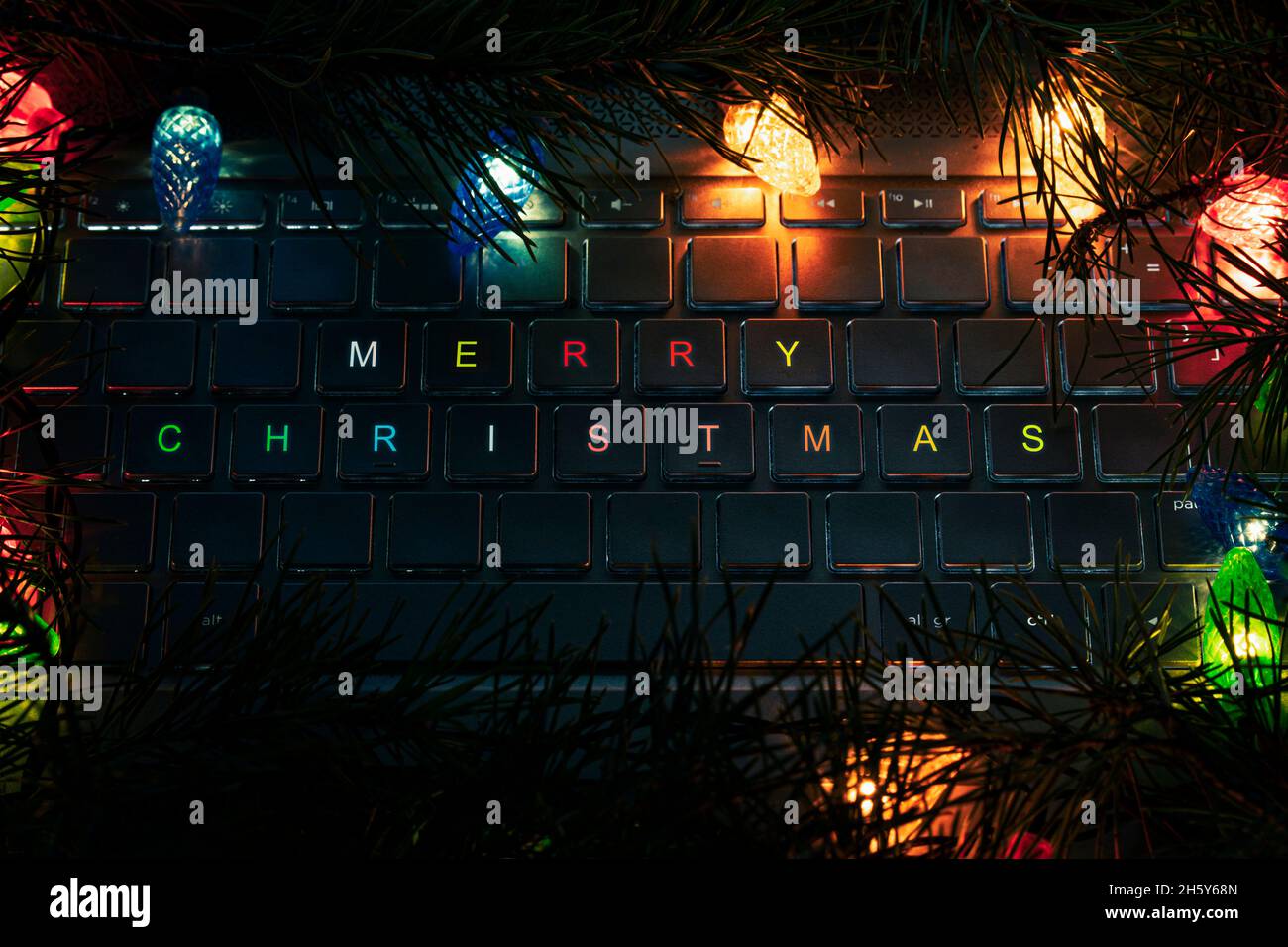 Gift symbol on keyboard hi-res stock photography and images - Alamy