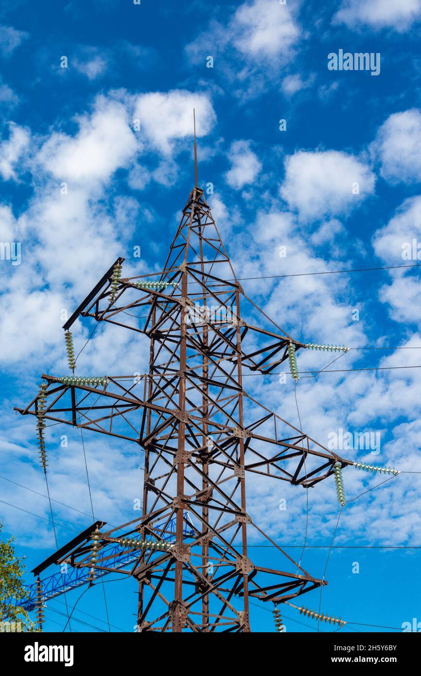 Power line, power line, high-voltage overhead power line pylon, sky ...