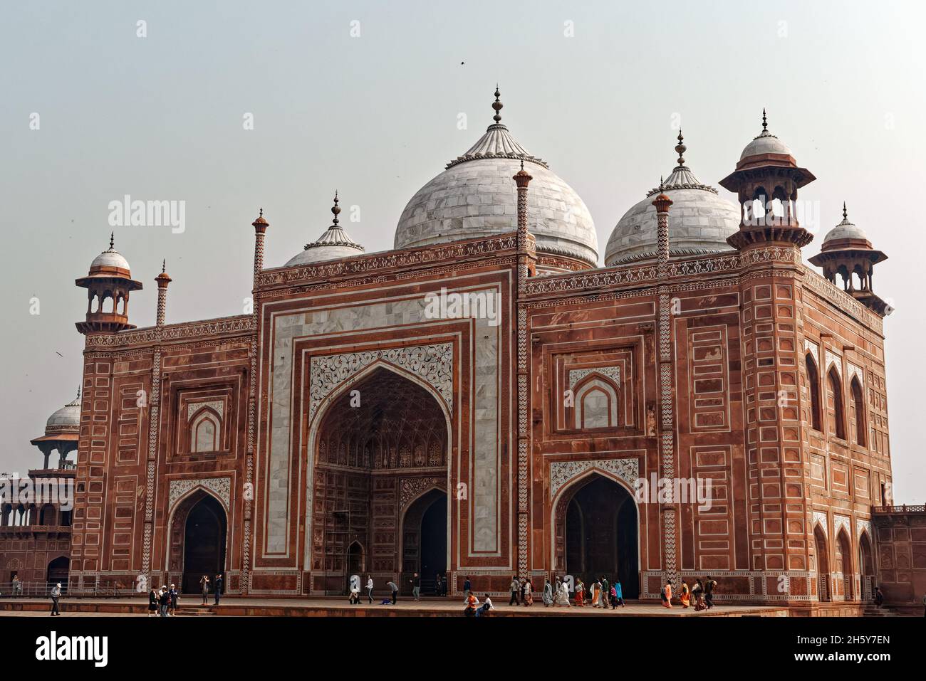 Mosque, Taj Mahal Stock Photo - Alamy