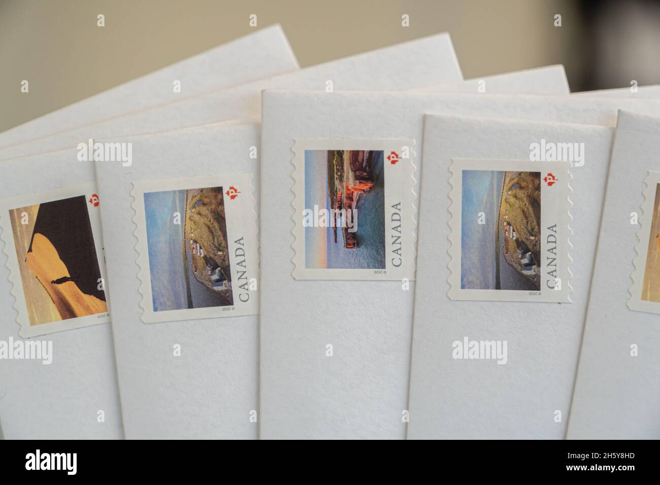 Canada postage stamps hi-res stock photography and images - Alamy