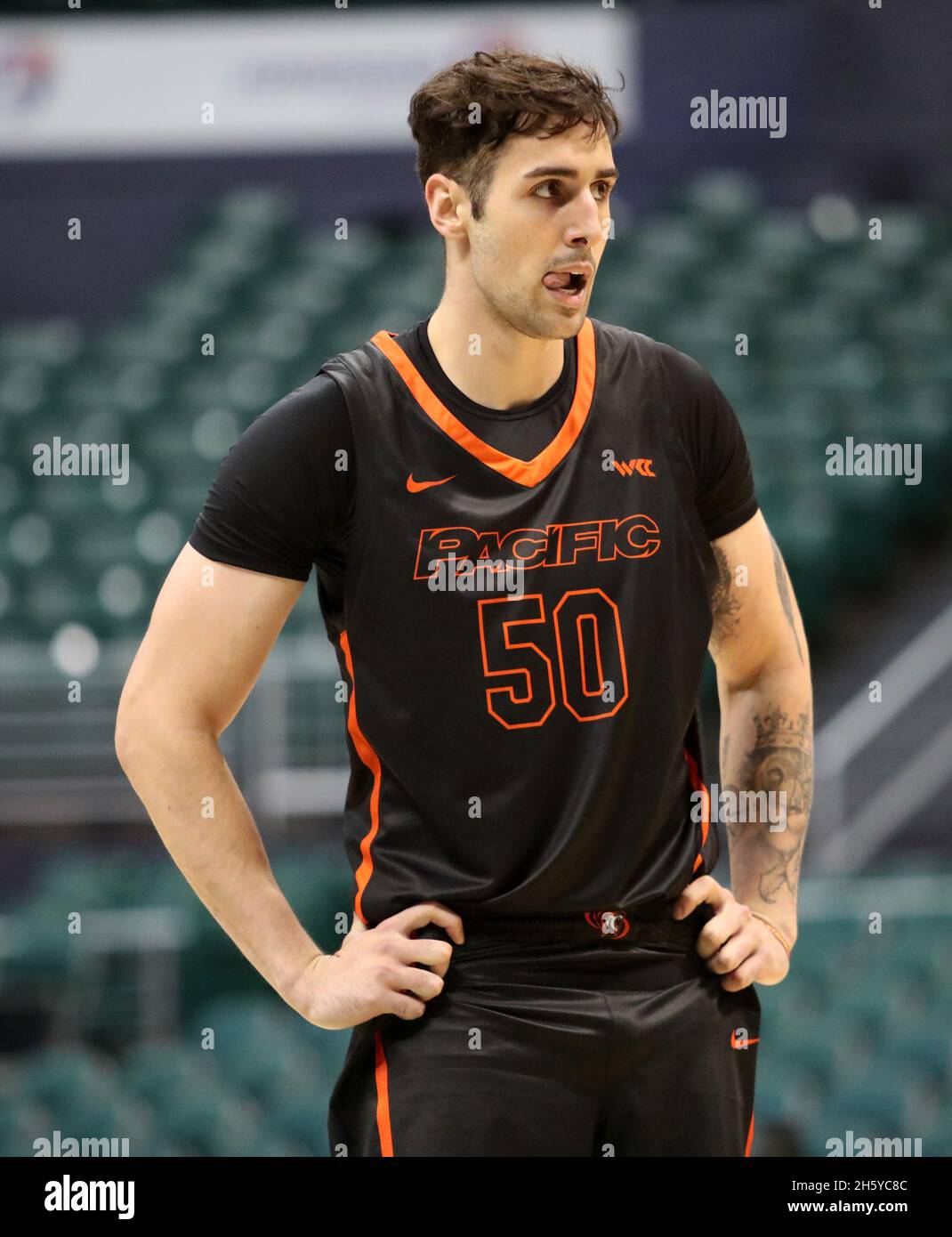 November 11, 2021 - Pacific Tigers guard Gabe Oliveira #50 during a ...