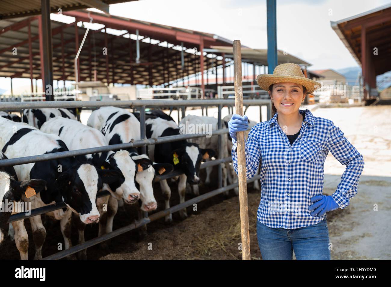 Attractive young female farmer hi-res stock photography and images - Alamy