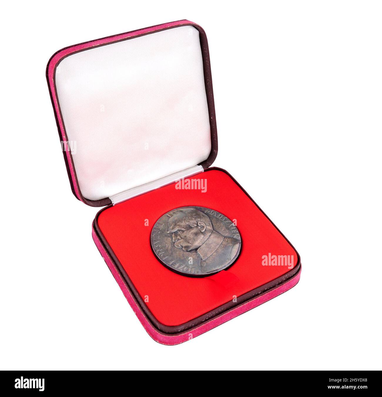 Commemorative medal featuring Polish chief of state and first marshal ...