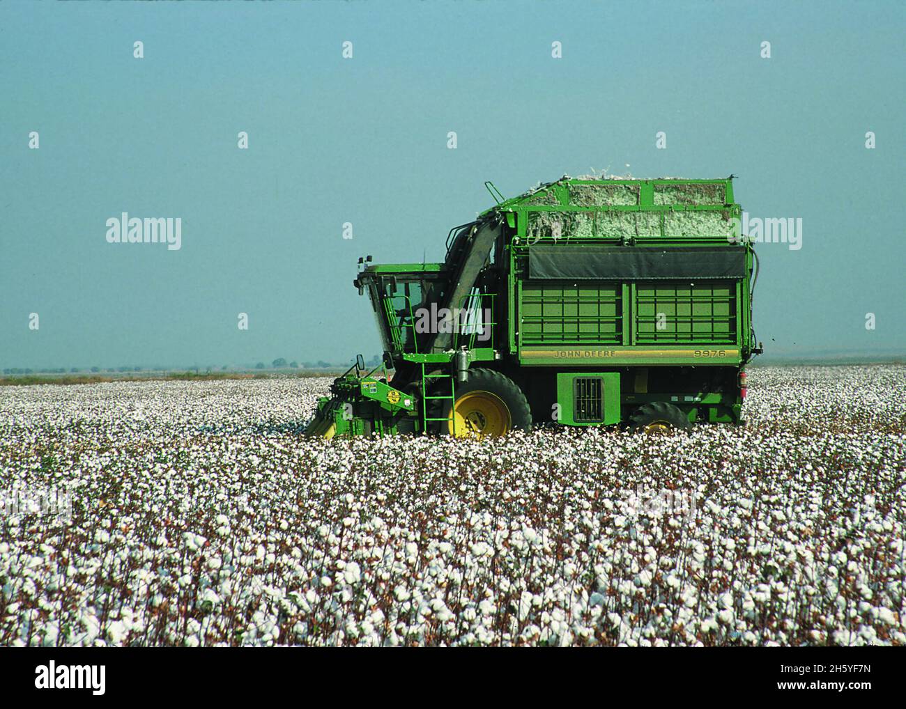 John deere cotton harvester hi-res stock photography and images - Alamy