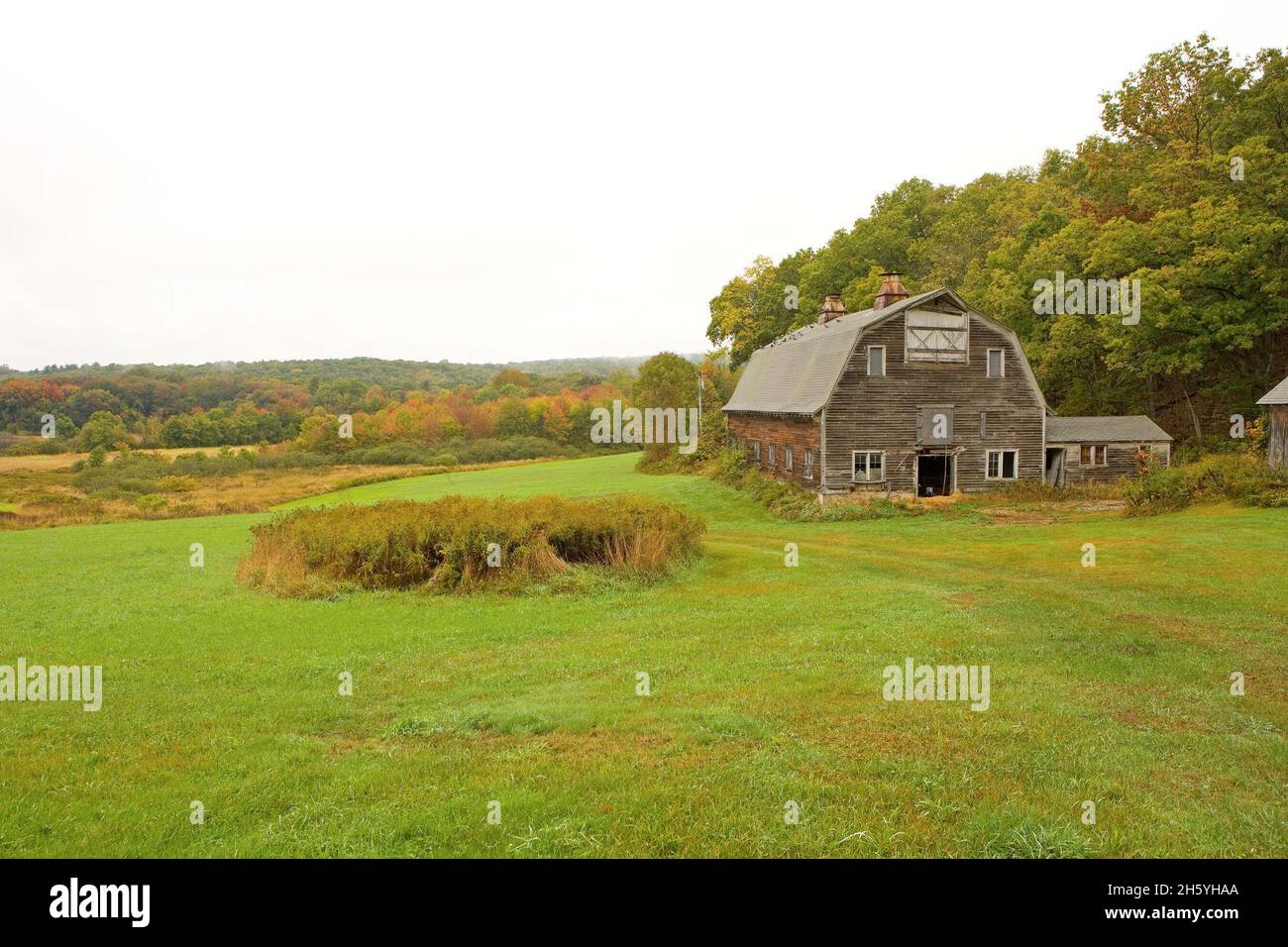 Barn on a rural Connecticut farm. ca. 2006 Stock Photo - Alamy