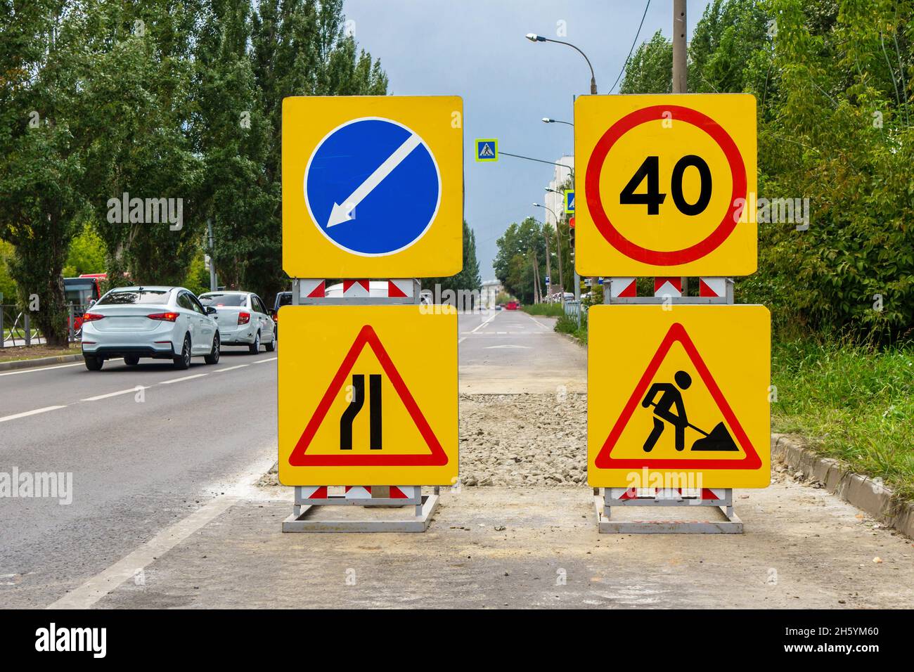 Temporary Road Signs High Resolution Stock Photography and Images - Alamy