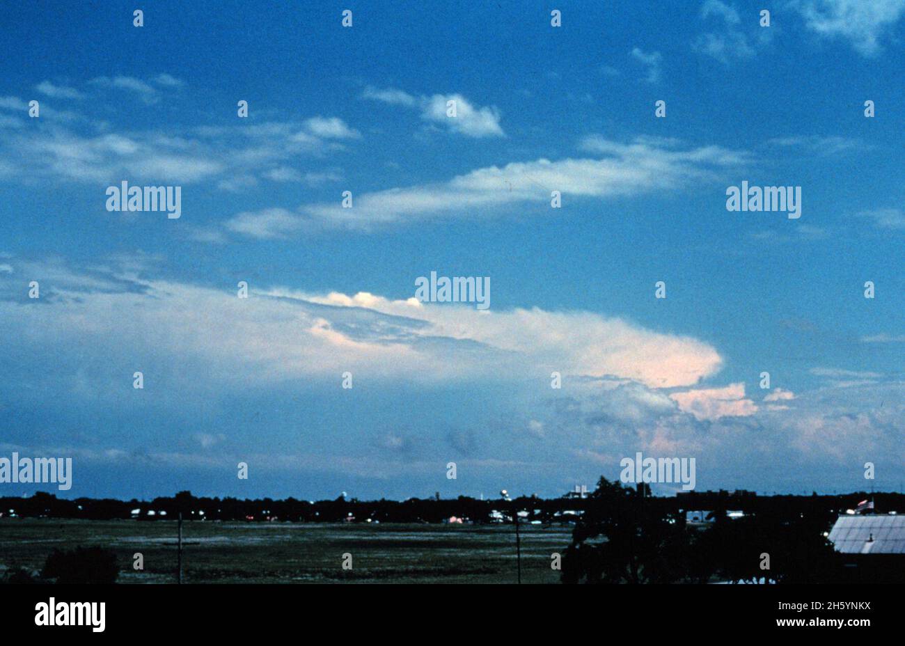 1980s supercell hi-res stock photography and images - Alamy