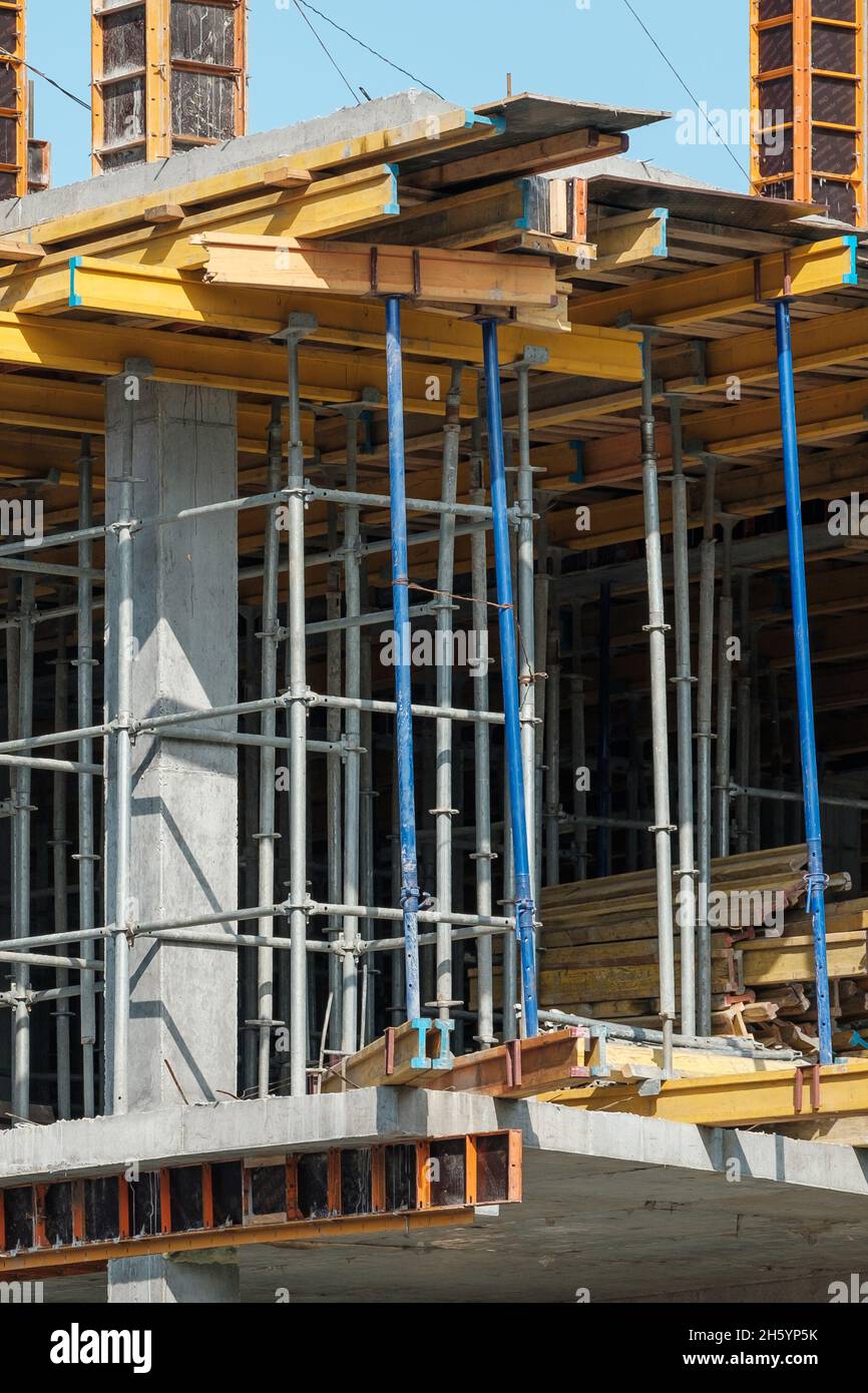 House construction building home hi-res stock photography and images ...