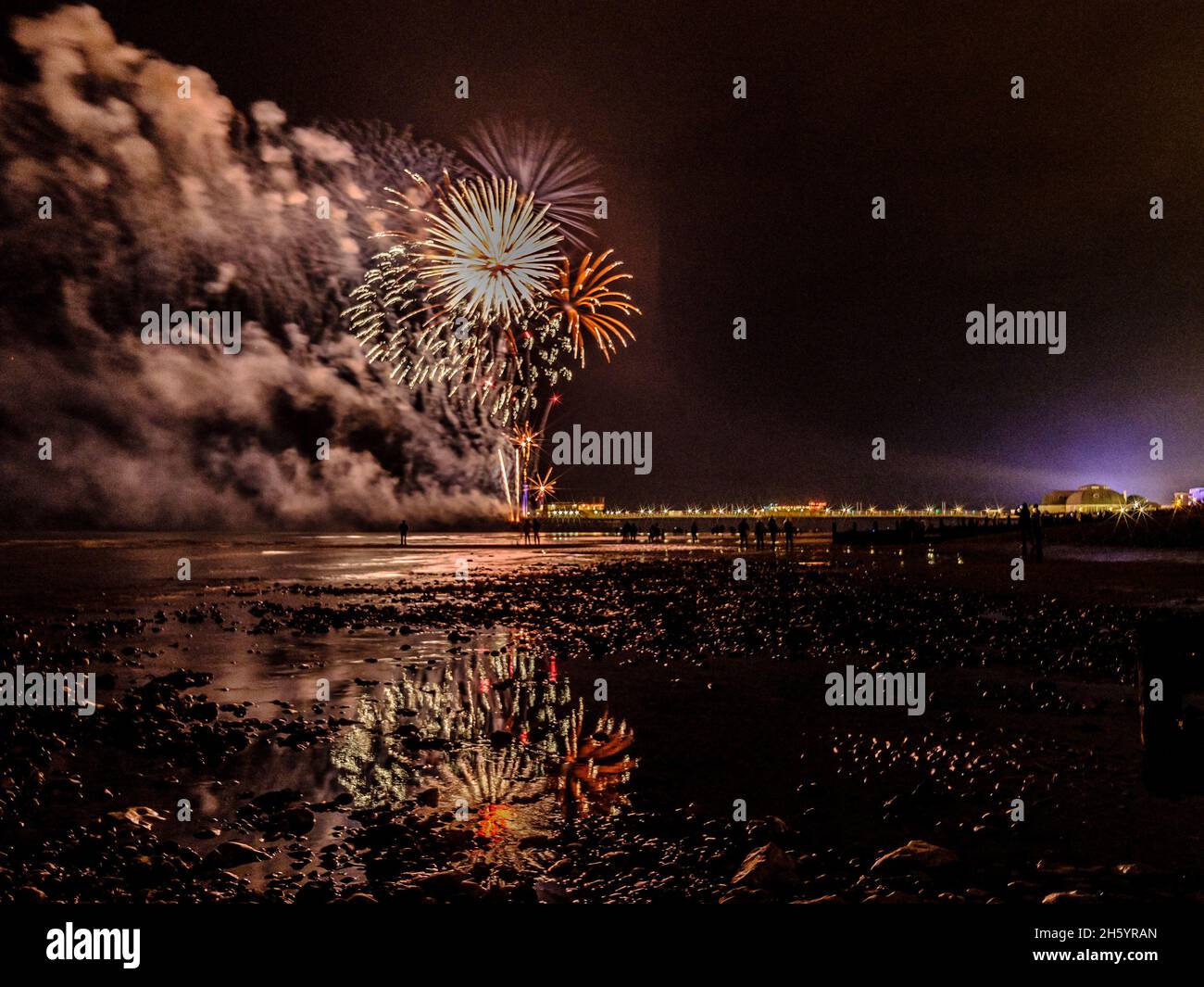 Lions pier uk hi-res stock photography and images - Alamy