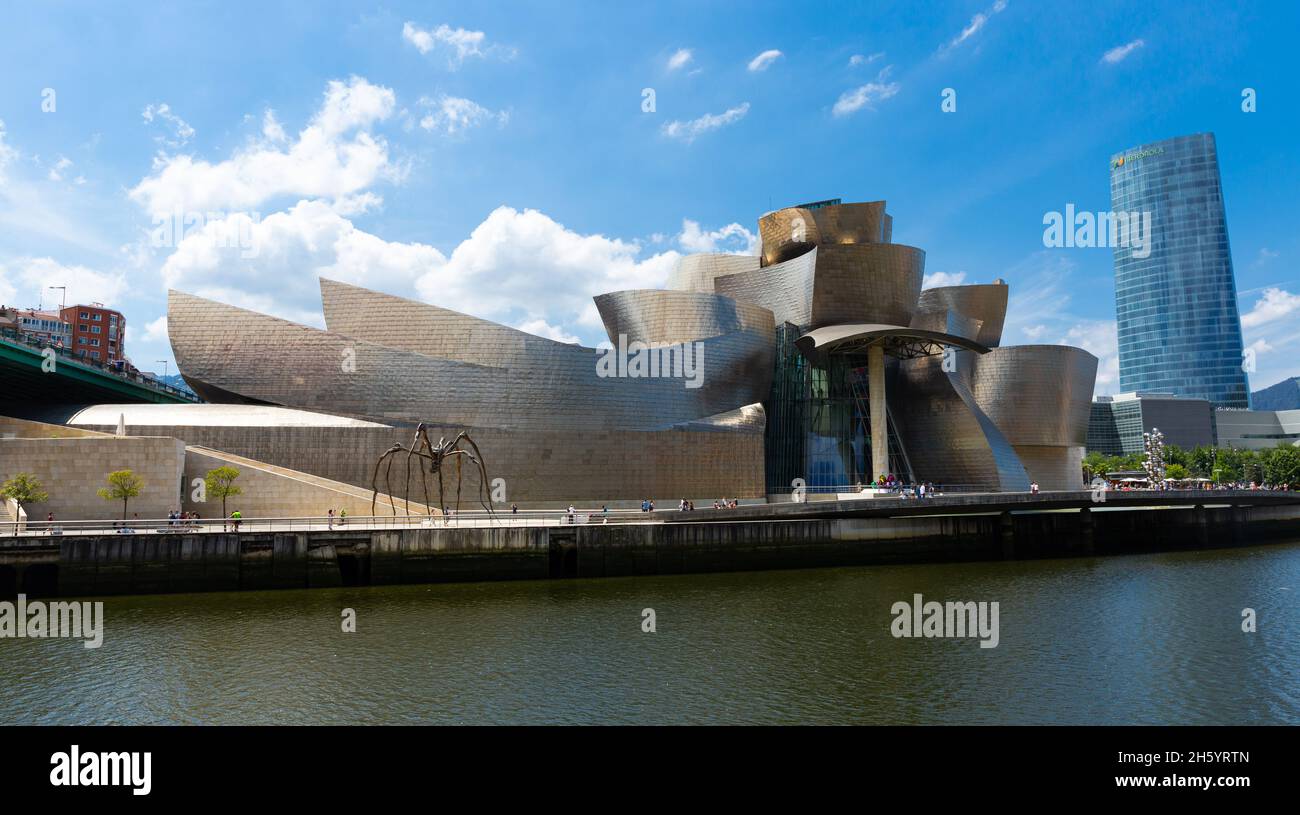 Guggenheim Museum, Bilbao Stock Photo - Alamy