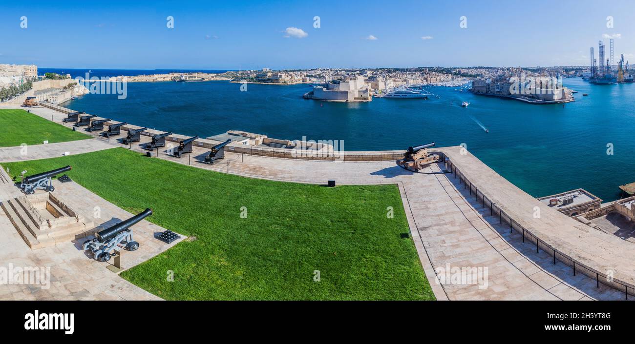 Saluting Battery in Valletta and the Grand Harbour, Malta Stock Photo ...