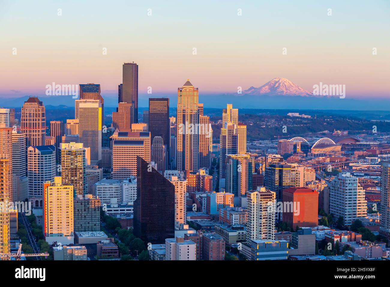 Seattle city downtown skyline cityscape in Washington State, USA Stock ...