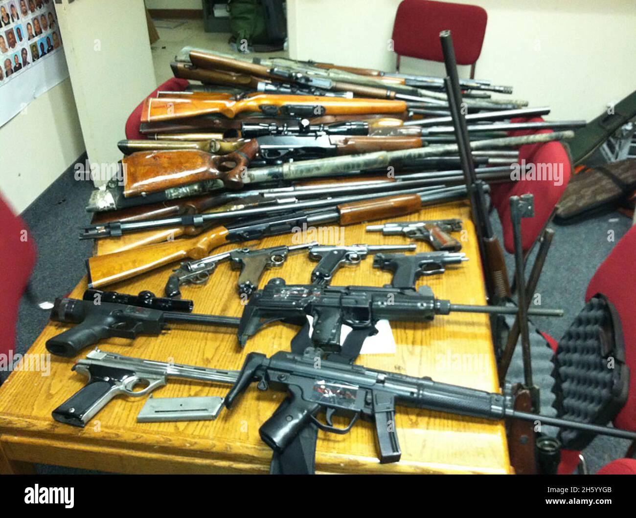 Table full of weapons hi-res stock photography and images - Alamy