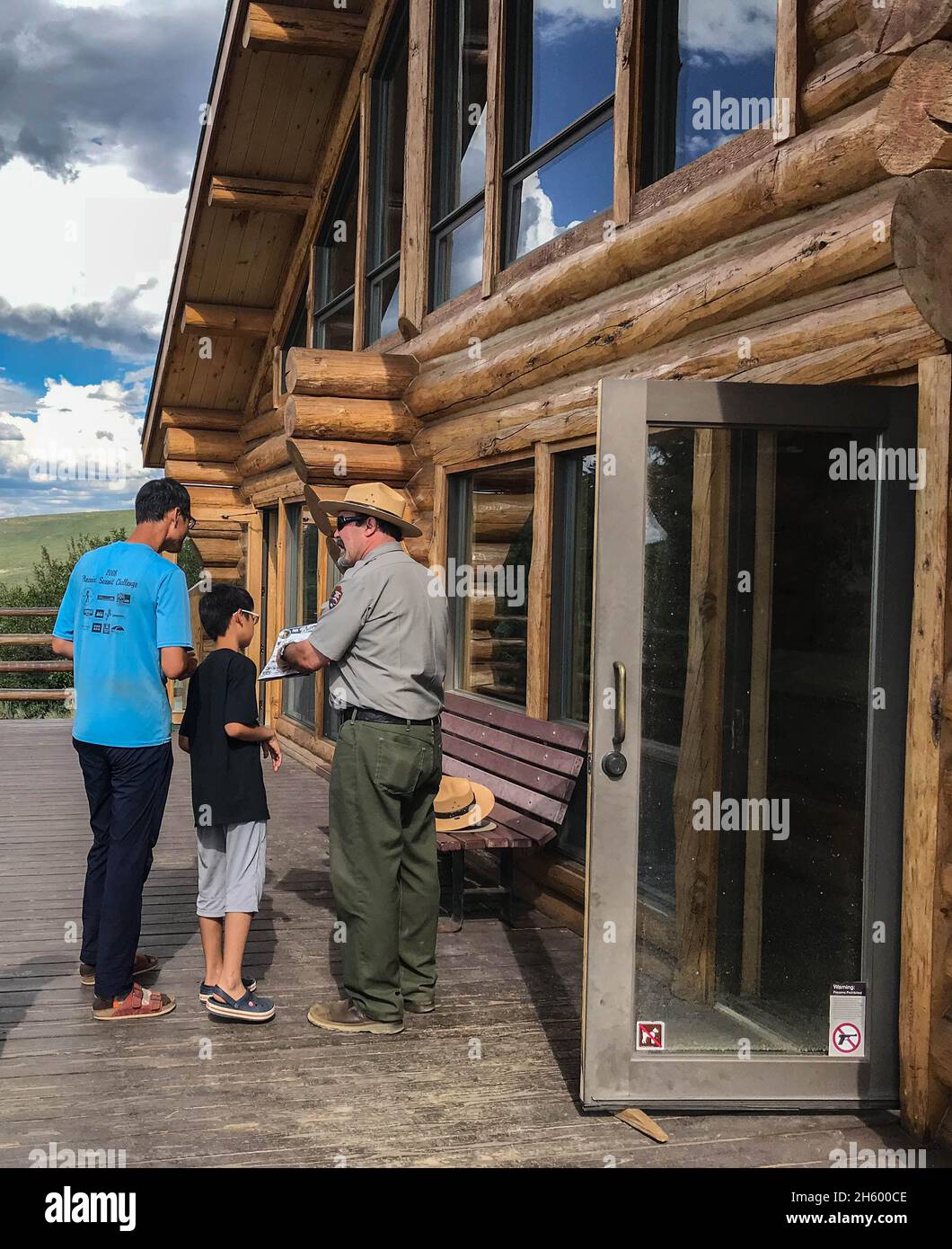 U s national parks ranger hi-res stock photography and images - Alamy