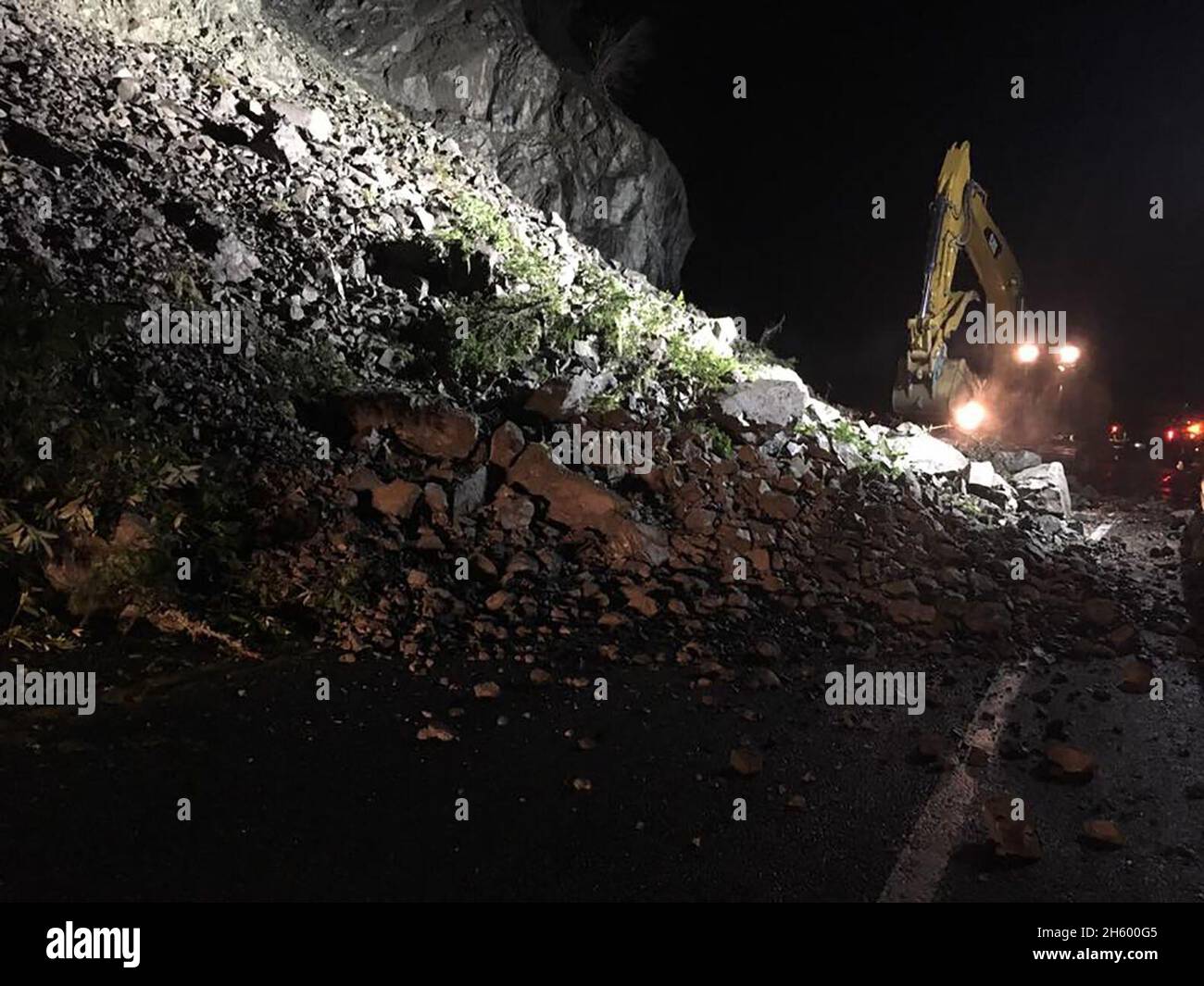 US 101 closed due to the continuously active landslide ca. 25 February ...