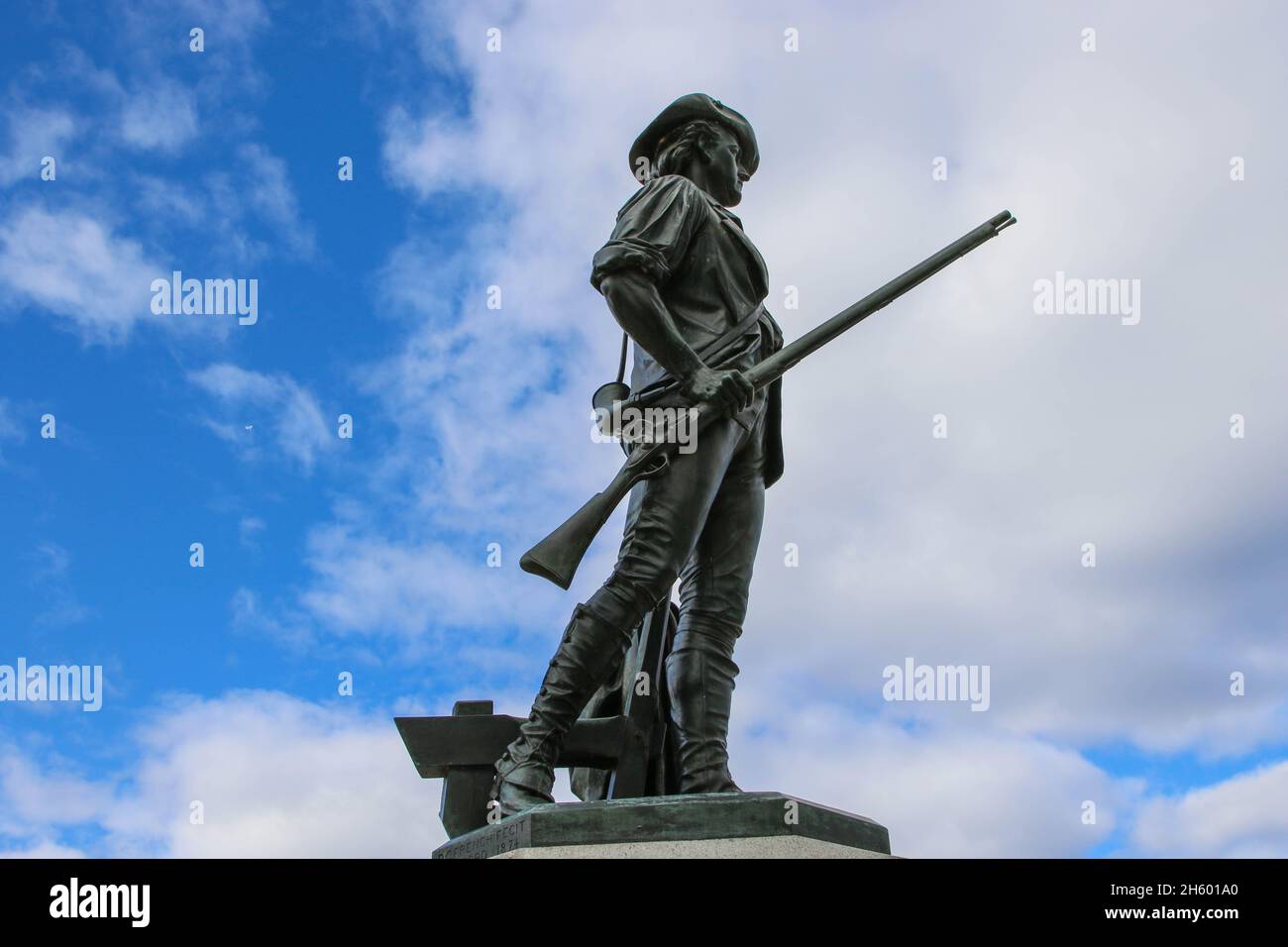 Statue of a minute man hi-res stock photography and images - Alamy