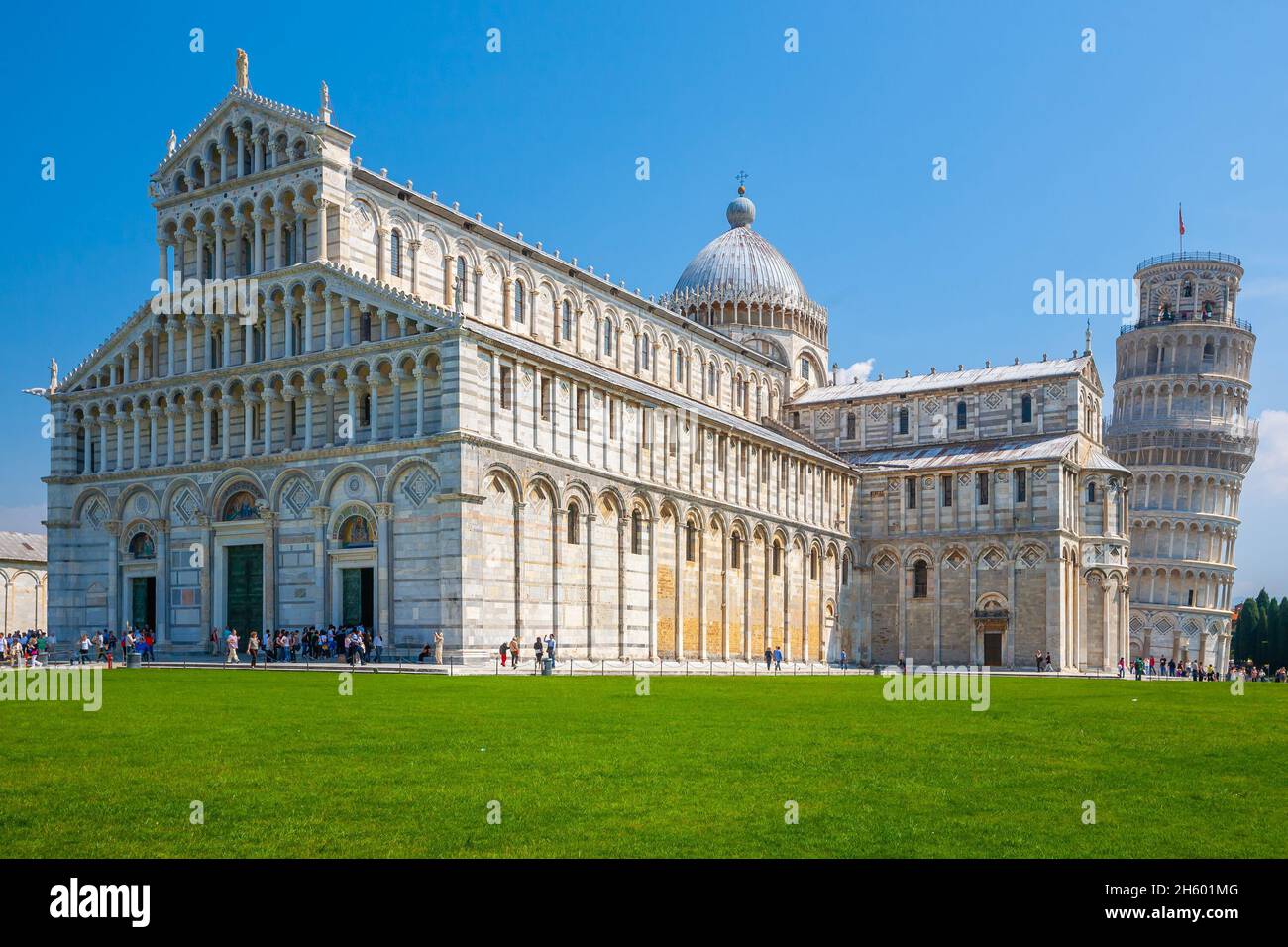 The Leaning Tower, Pisa city downtown skyline cityscape of Italy ...