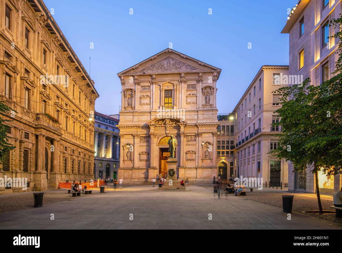Vintage building in old town, downtown area in Milan, Italy Stock Photo ...