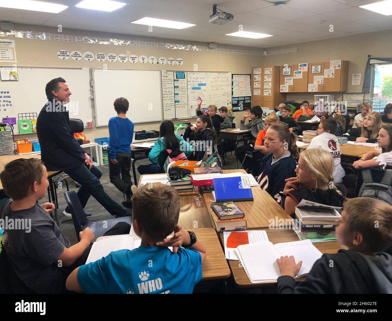 Gavin Newsom spent Halloween morning with students and faculty at Blue ...