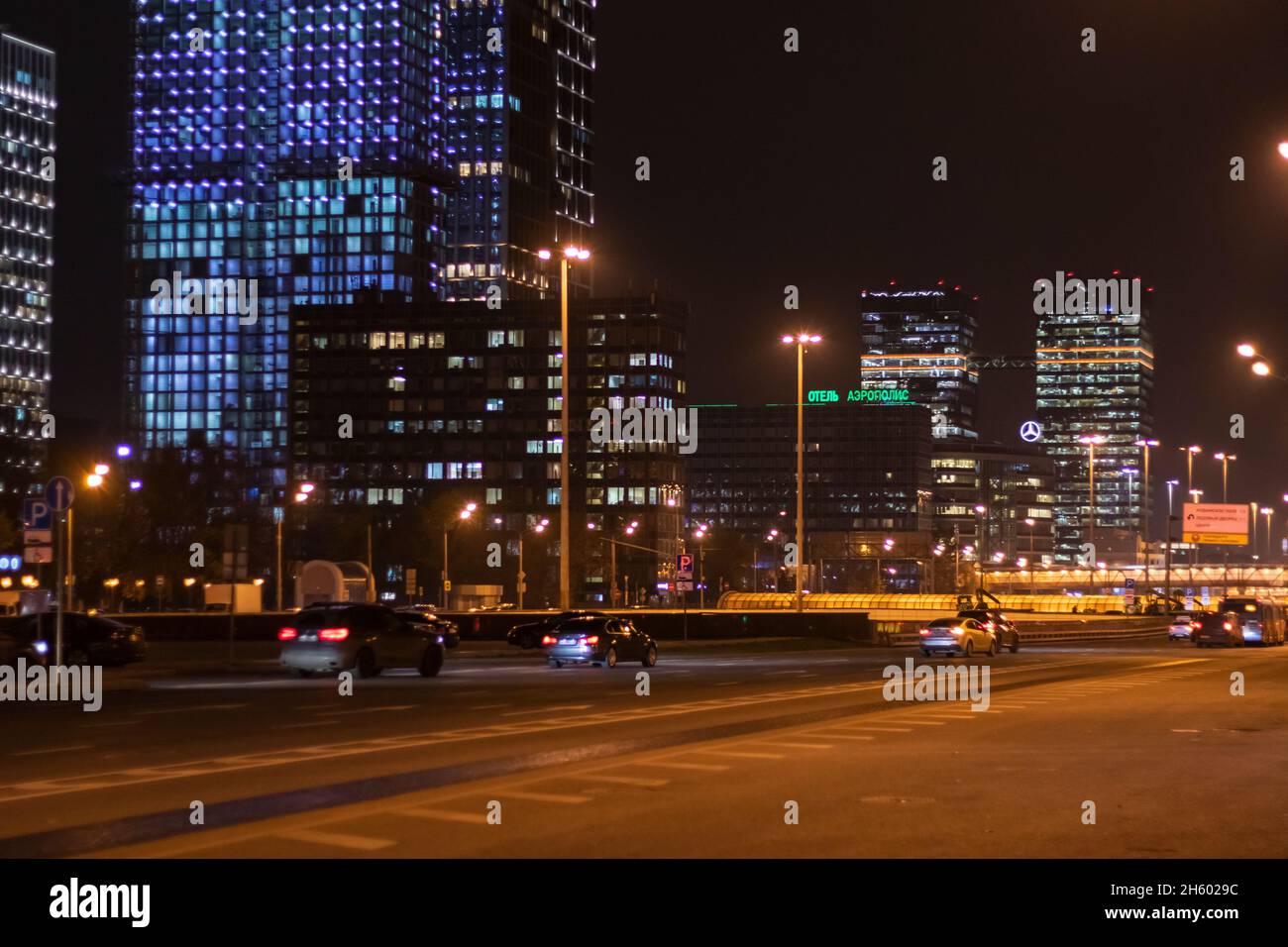 Night moscow traffic junction interchange hi-res stock photography and ...