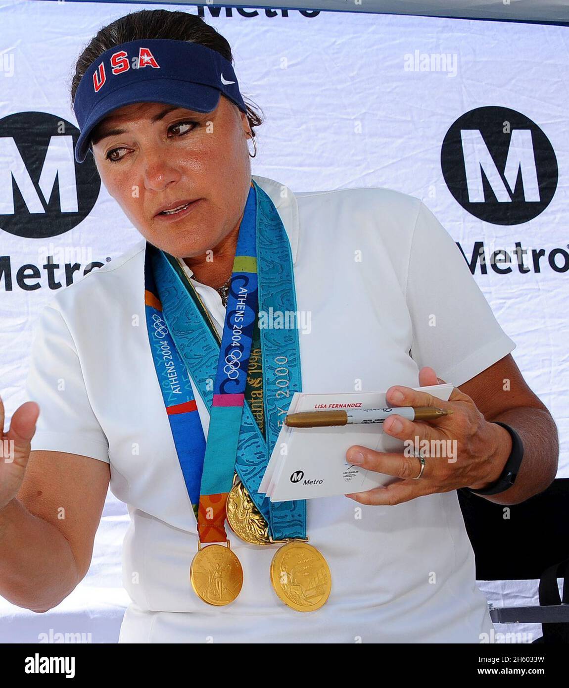 Lisa fernandez softball hi-res stock photography and images - Alamy