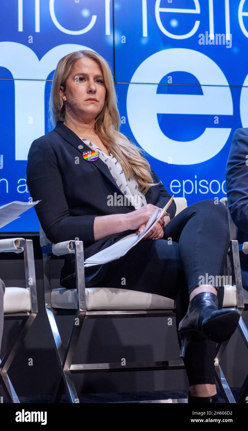 Michelle meow show hi-res stock photography and images - Alamy